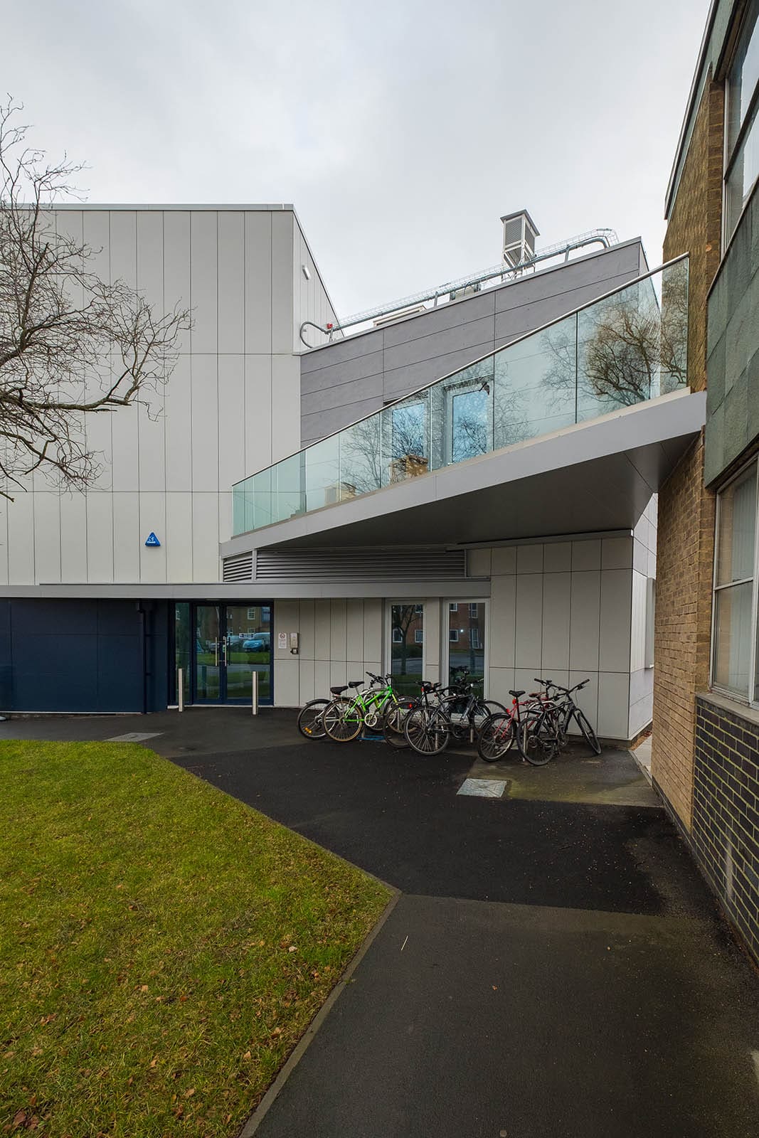 Clearview Modular Structural Glass Balconies | Balconies, Modular Balconies | Neaco